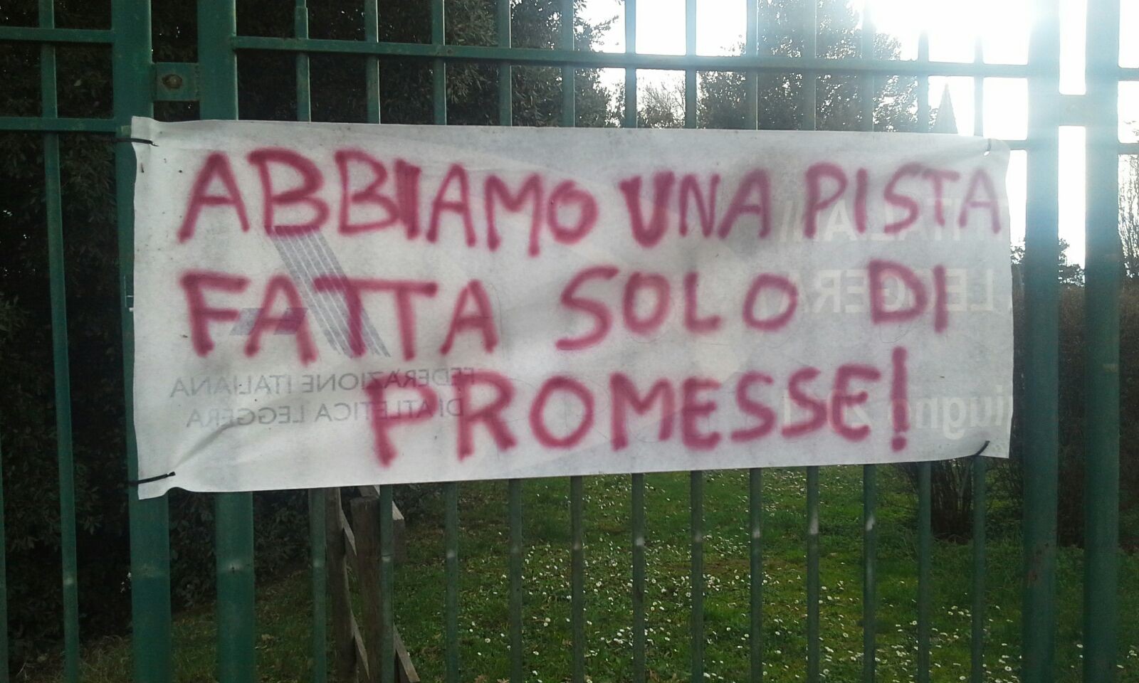 Degrado al "Santa Giuliana", monta la rabbia degli sportivi: "Abbiamo ...